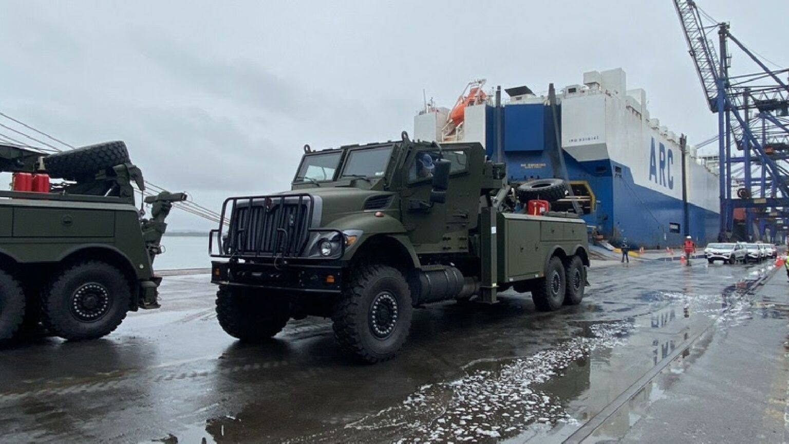 Exército Brasileiro compra caminhões blindados da Navistar Defense ...