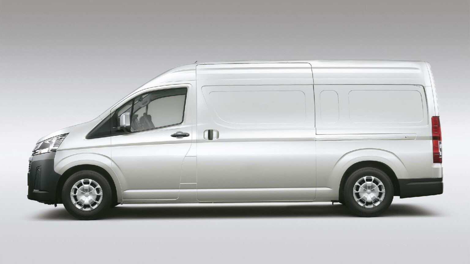 Van Hiace, da Toyota, chegará ao Brasil em 2025 - Estradão