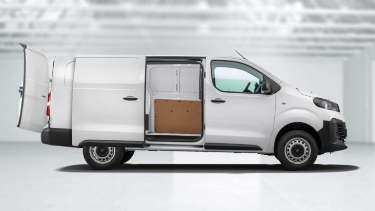 Citroën Jumpy chega à linha 2025 com motor diesel mais potente - Estradão