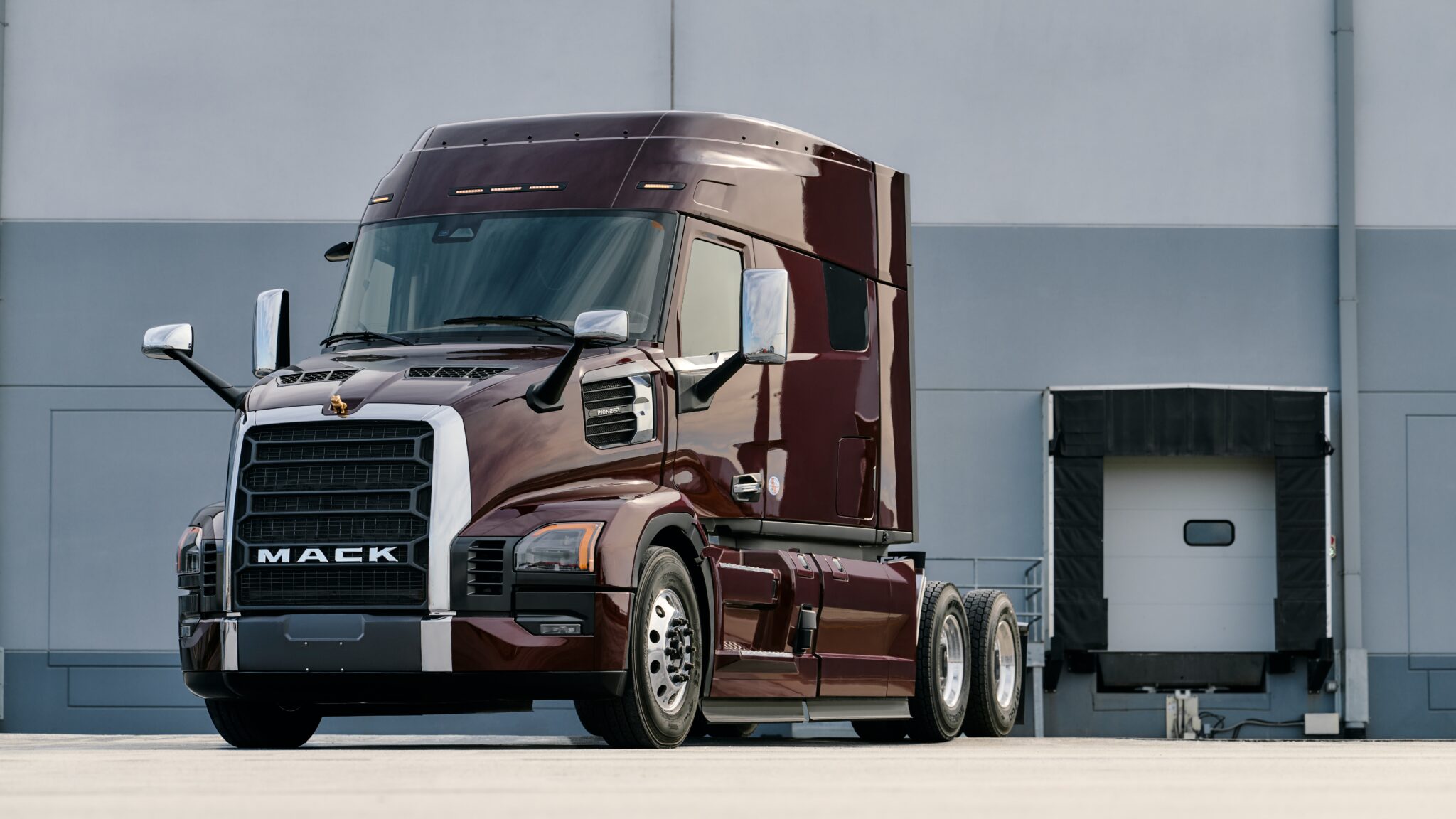Mack Trucks lança o Pioneer, seu caminhão mais aerodinâmico - Estradão
