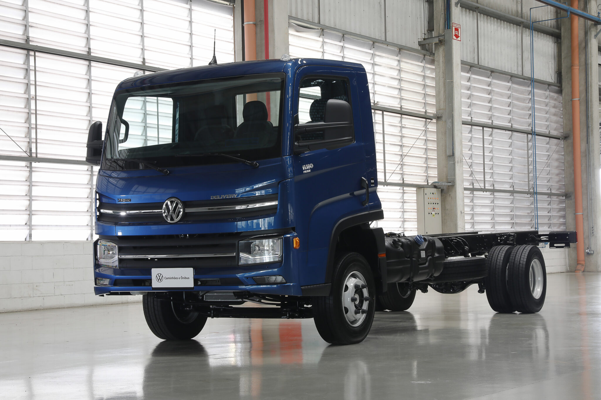 Caminhões médios: VW Delivery é líder e novo Accelo se destaca - Estradão